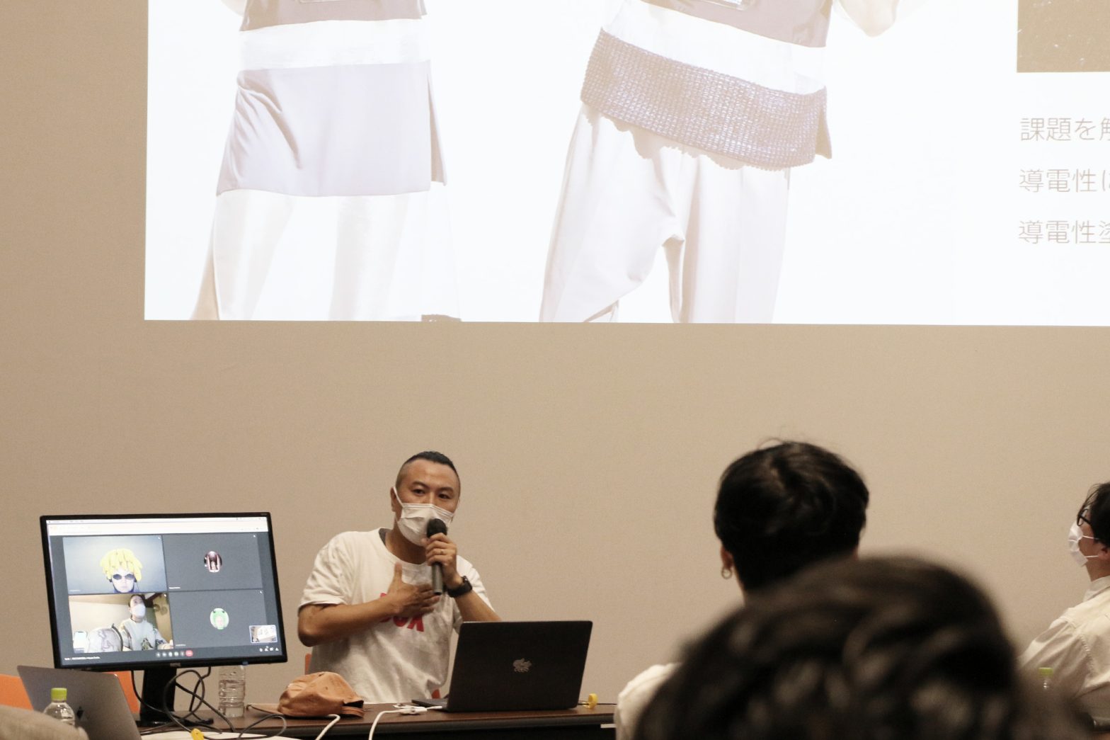 「ENCOUNTERS × VisLab Osaka トークセッション①」レポート | 文化庁メディア芸術クリエイター育成事業